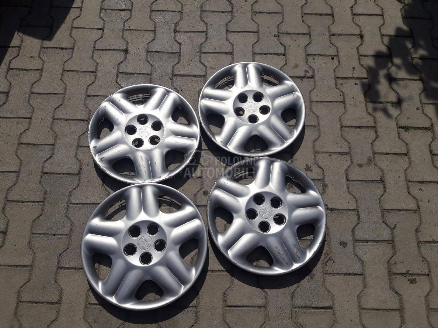 Ratkapne 15" | Felne i ratkapne | Polovni Automobili