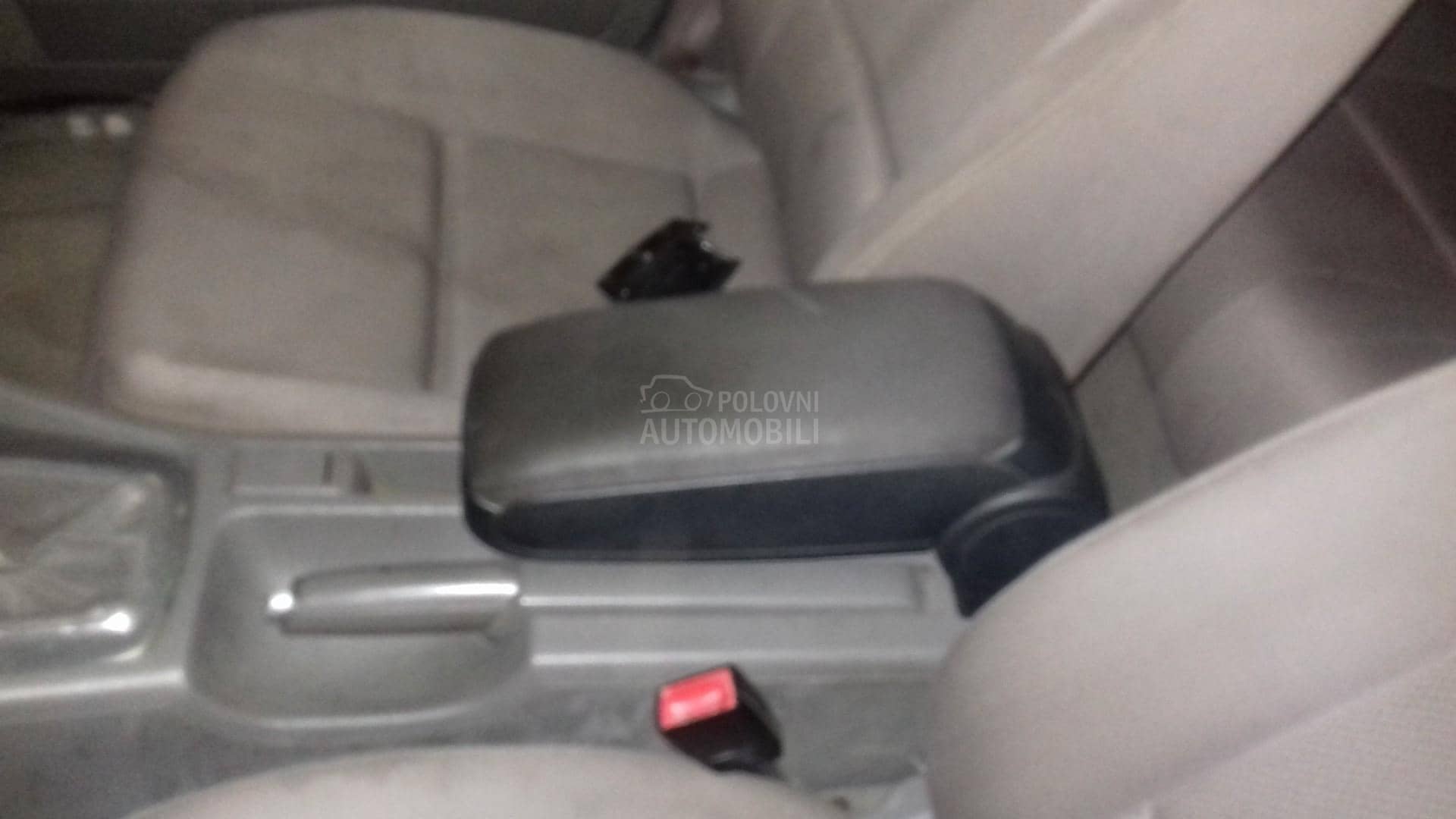 Naslon ruke za Audi A3, A4, A6 | Auto delovi | Polovni Automobili