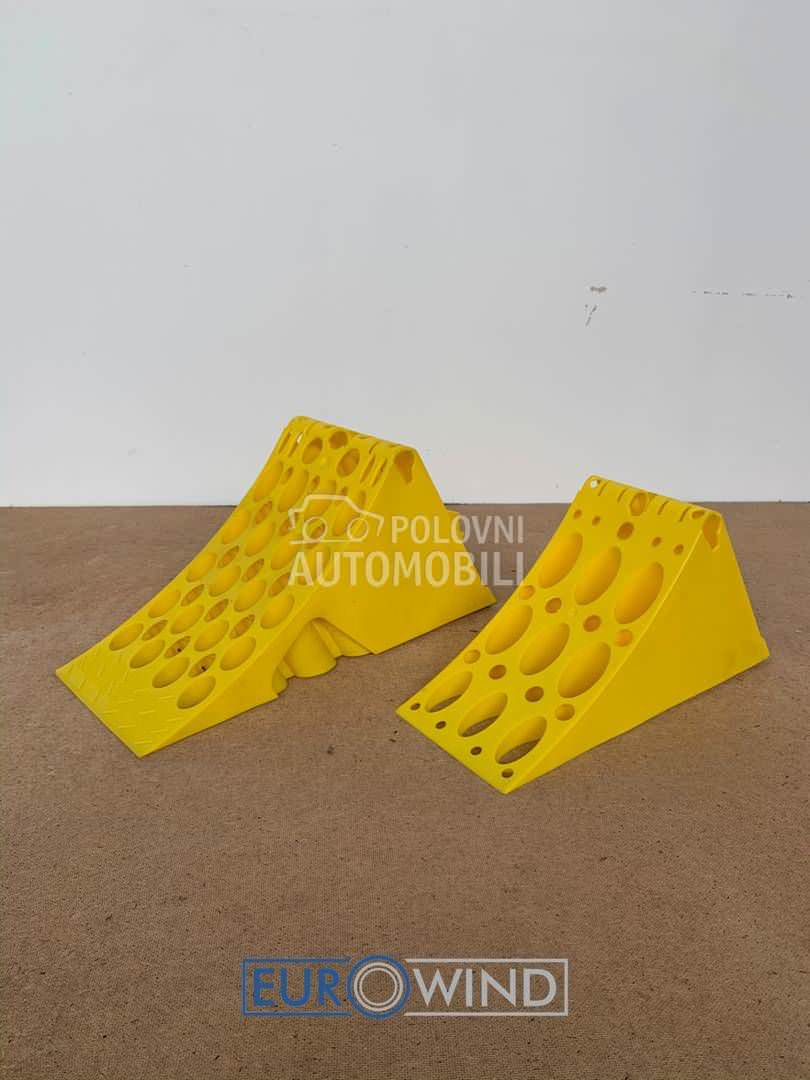 Klinovi za kamionske točkove | Delovi i oprema za transportna vozila ...