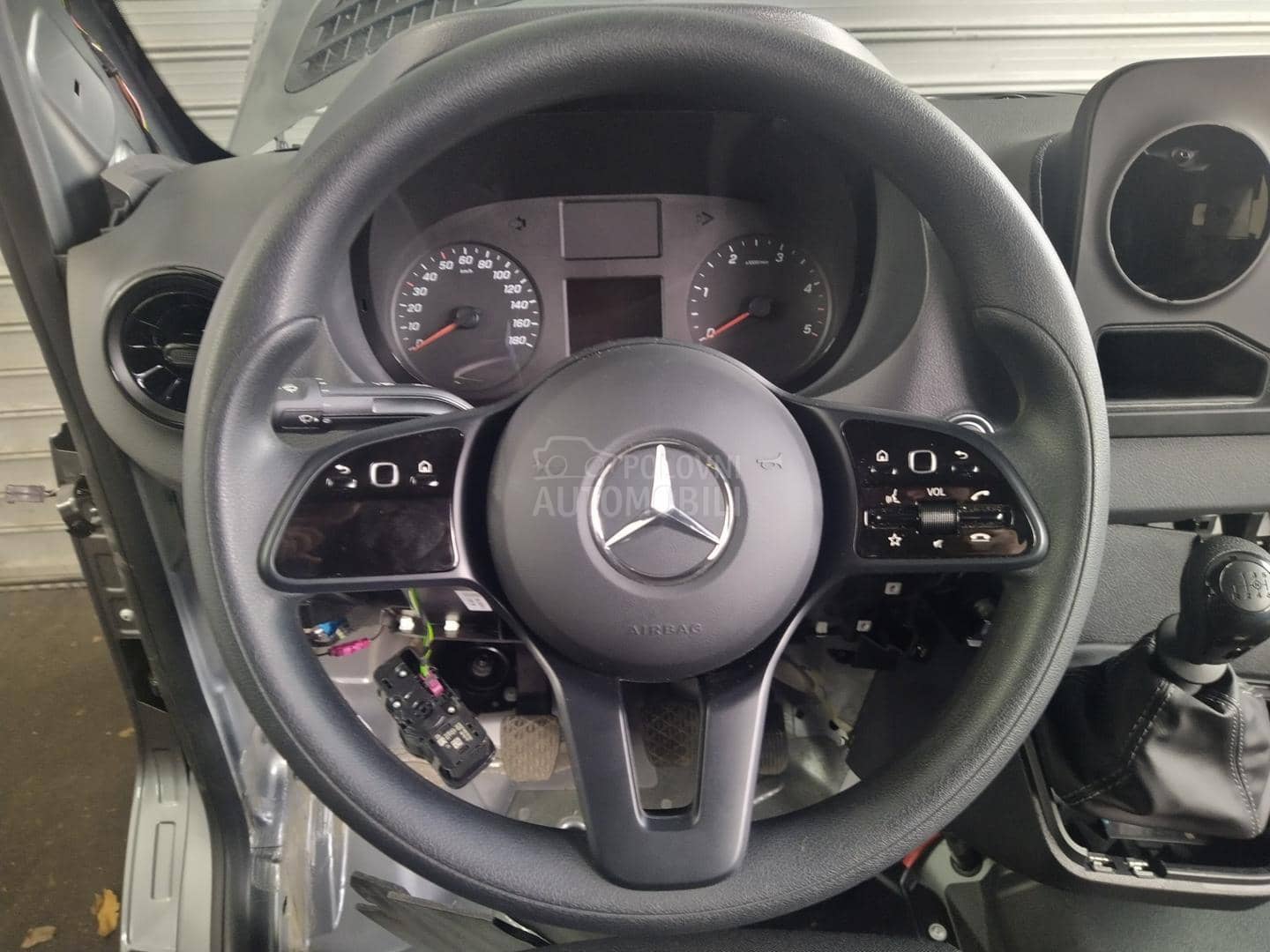 Sprinter W907 volan | Delovi i oprema za transportna vozila | Polovni ...