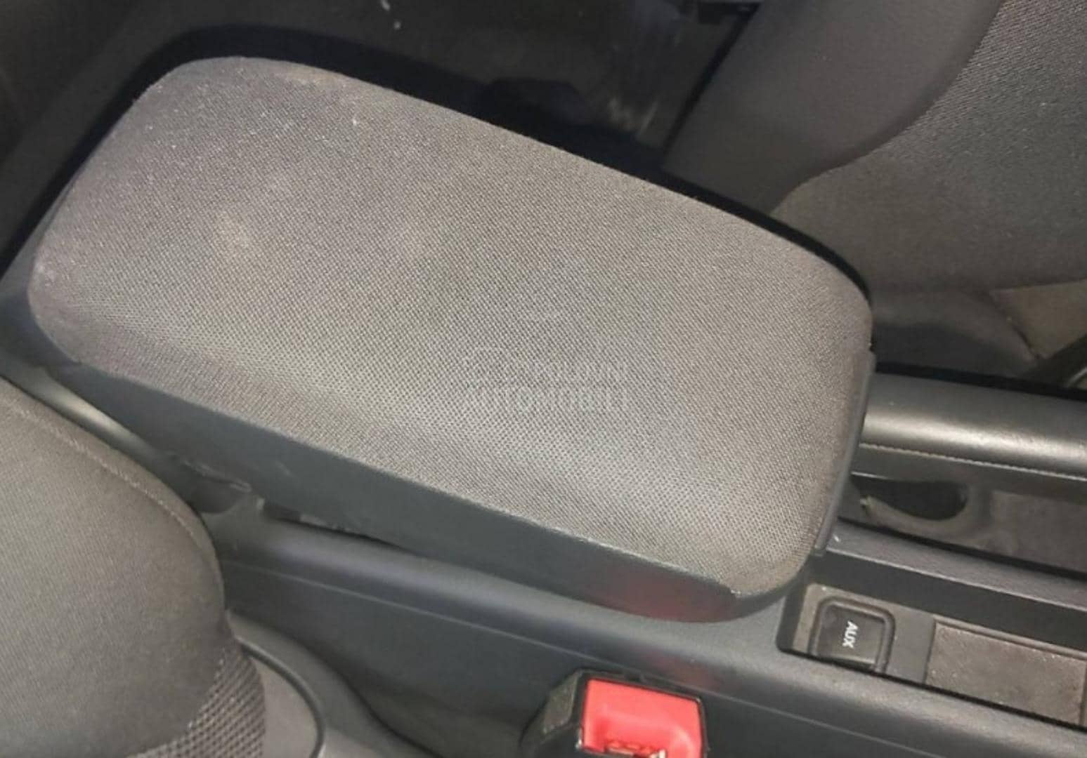 Naslon za ruke za Audi A3 od 2004. do 2013. god. | Auto delovi ...