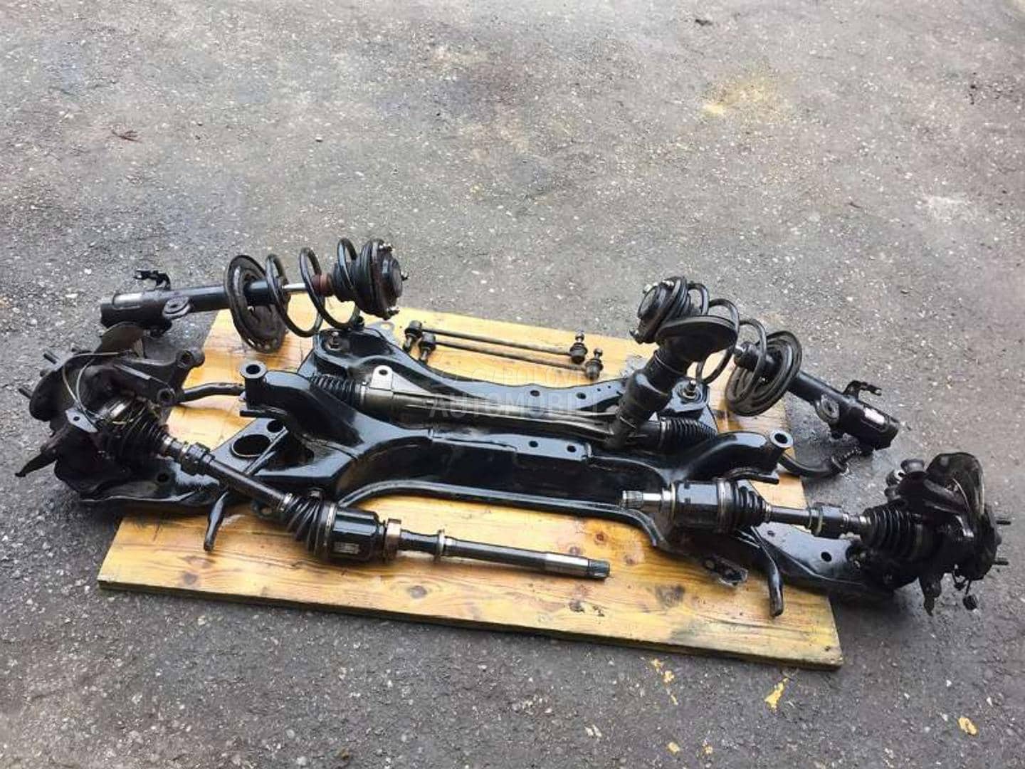 Prednji trap za Toyota RAV 4 od 2006. do 2023. god. | Auto delovi ...