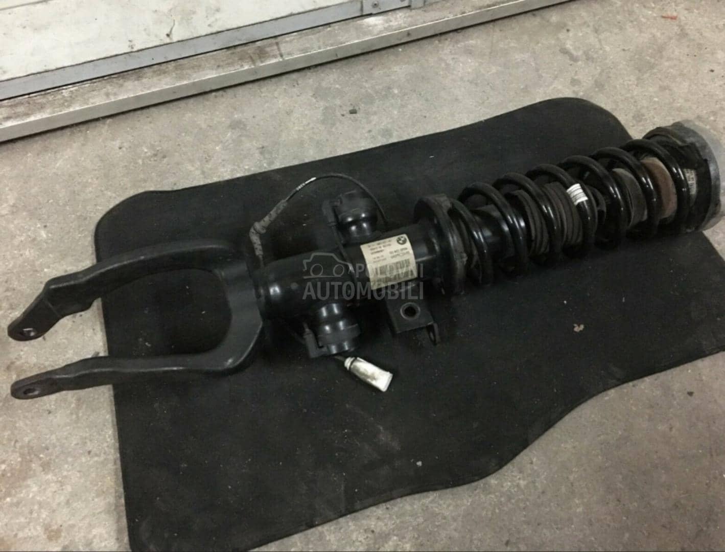 Prednji amortizer F01 za BMW Serija 7 | Auto delovi | Polovni Automobili