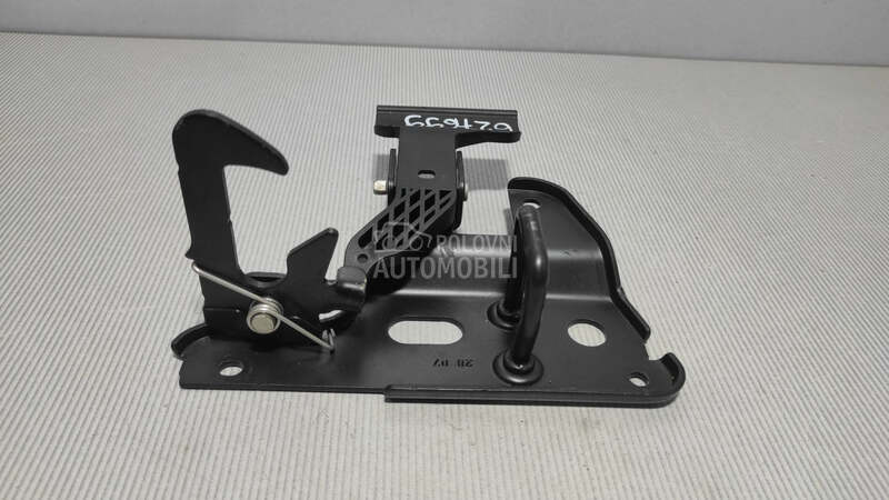 BRAVA HAUBE za Audi A6 - 4F0823480B | Auto delovi | Polovni Automobili