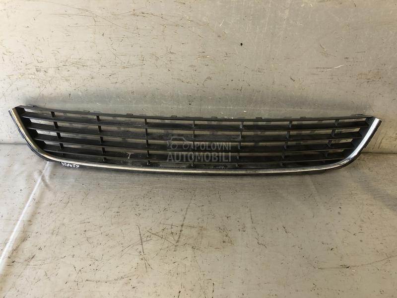 RESETKA BRANIKA za Volkswagen Golf 6 - 5K0853677 | Auto delovi ...