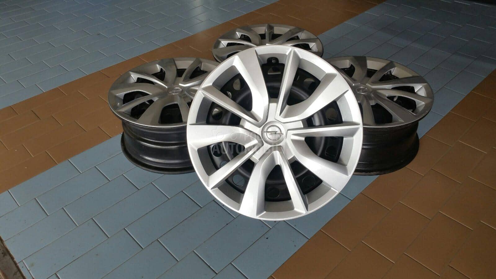 Čelične felne ASTRA K SENZORI 16" 5 x 105 | Felne i ratkapne | Polovni ...