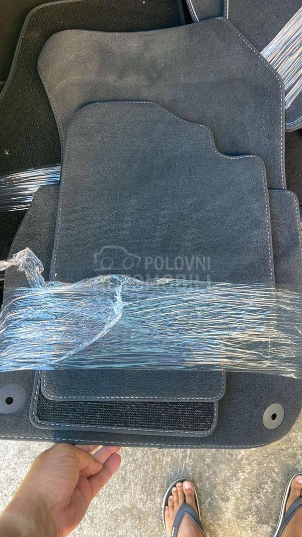 PATOSNICE ORIGINAL za Audi A3, Q2, Q3 ... | Auto oprema | Polovni ...