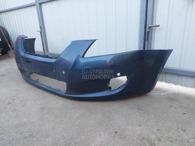 prednji branik za Kia cee`d | Auto delovi | Polovni Automobili