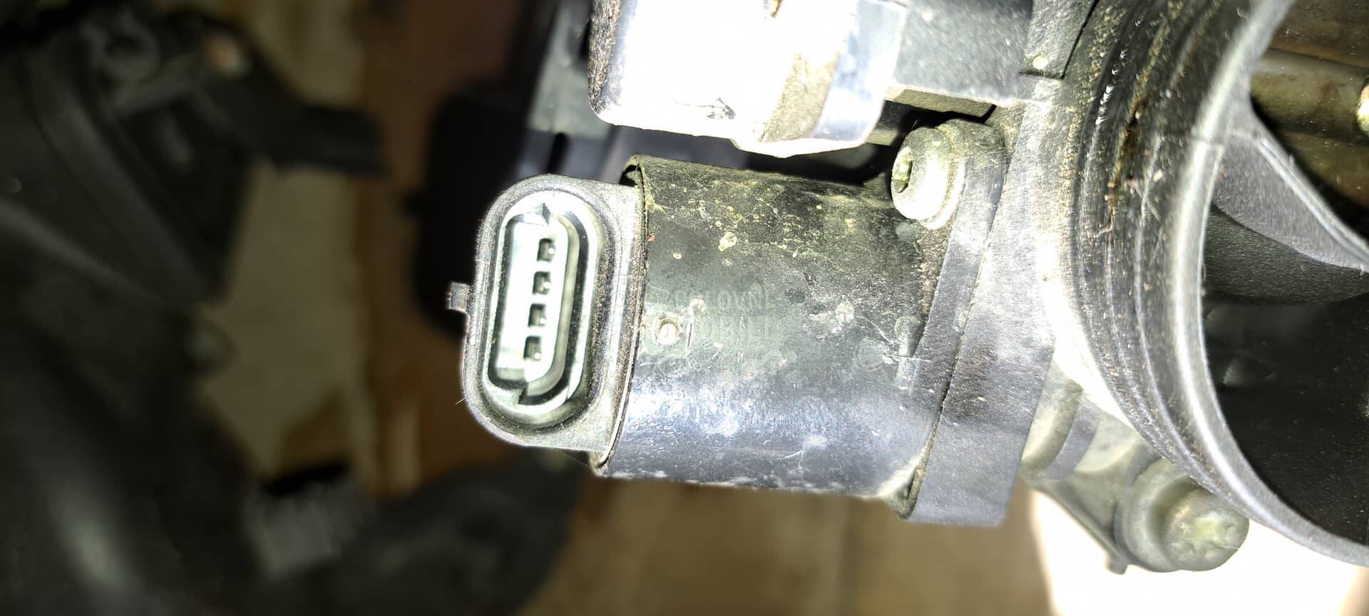 motor klapne gasa za Peugeot 206 | Auto delovi | Polovni Automobili