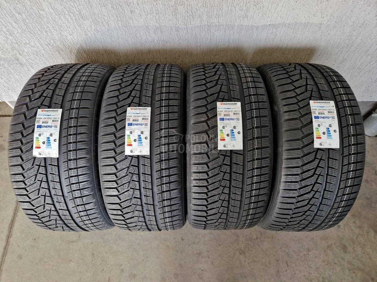 Hankook 295/35 R23 Zimska | Gume | Polovni Automobili