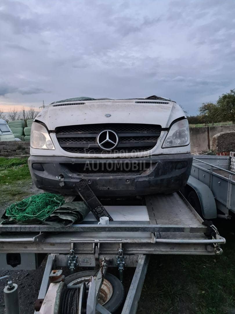 Hauba farovi maska sprinter | Delovi i oprema za transportna vozila ...