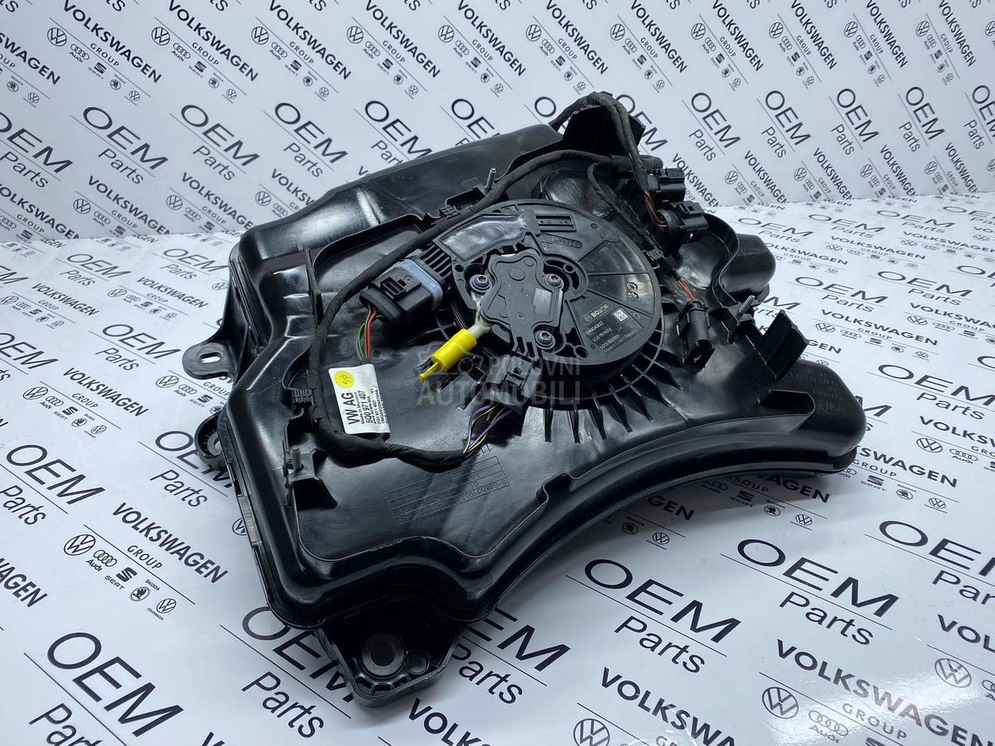 Pumpa i rezervoar AD blue za Volkswagen Tiguan, Touareg, Golf 7 ...