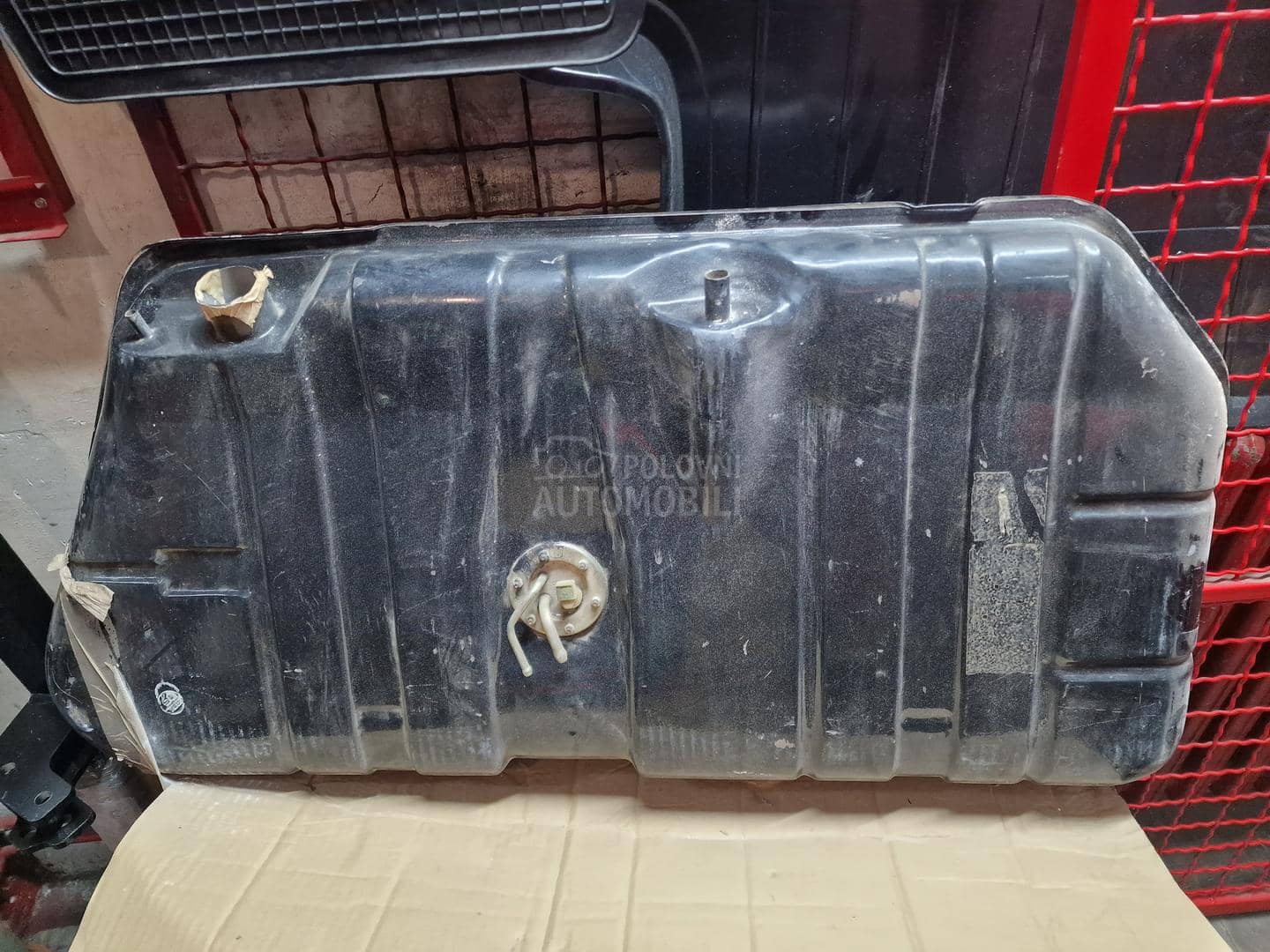 Rezervoar goriva za Lada Samara | Auto delovi | Polovni Automobili