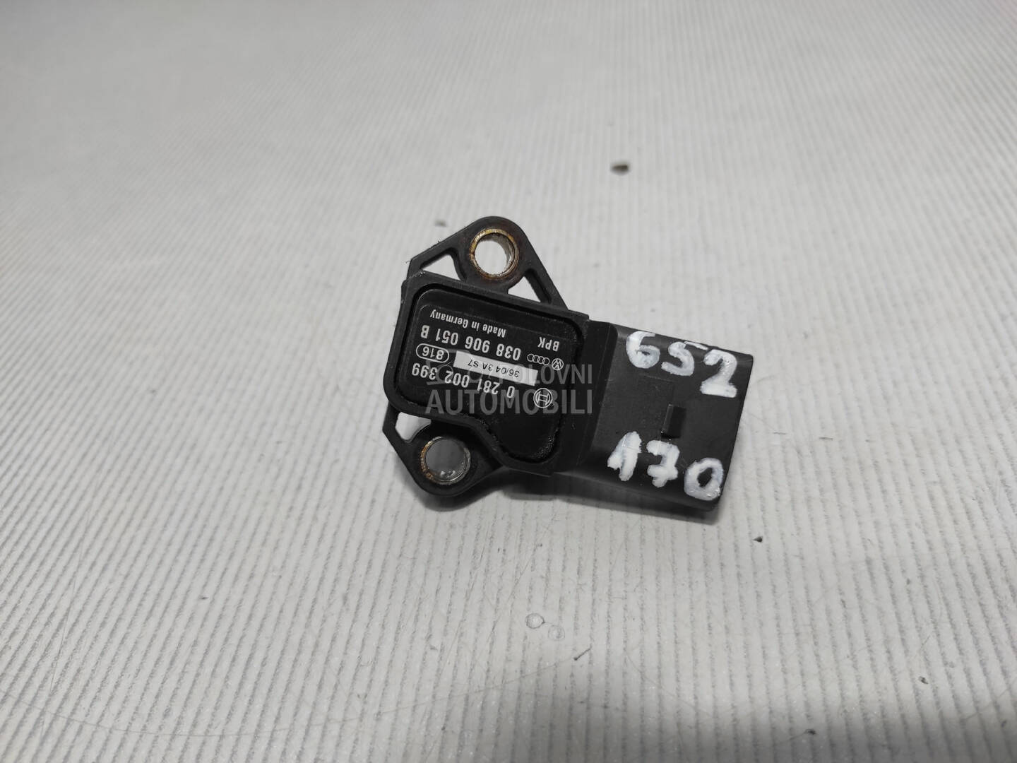 MAP SENZOR za Volkswagen Caddy - 038906051B | Auto delovi | Polovni ...