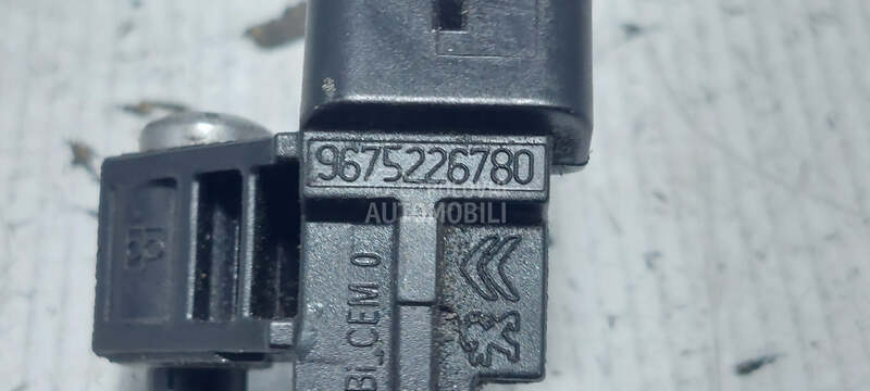 SENZOR RADILICE za Peugeot 208 - 9675226780 | Auto delovi | Polovni ...