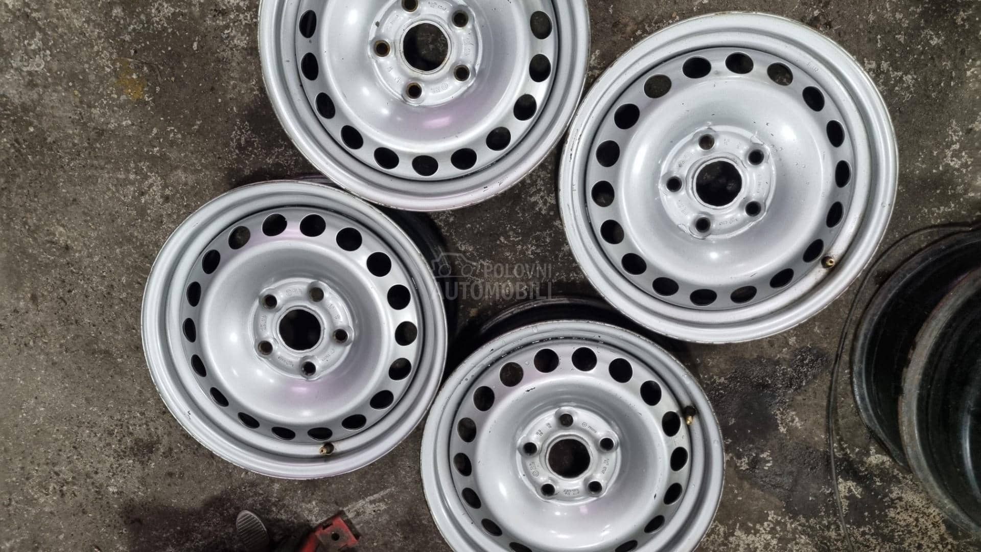 Čelične felne 15" 5 x 112 | Felne i ratkapne | Polovni Automobili