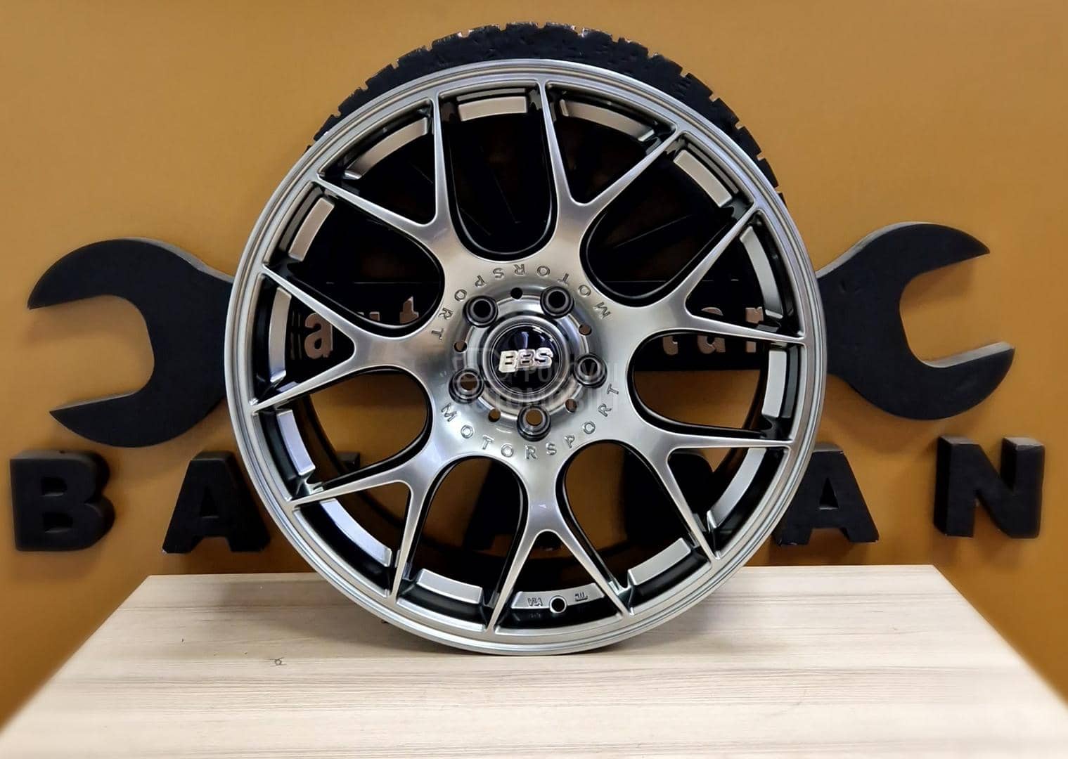 Aluminijumske felne 18" 5 x 112 | Felne i ratkapne | Polovni Automobili