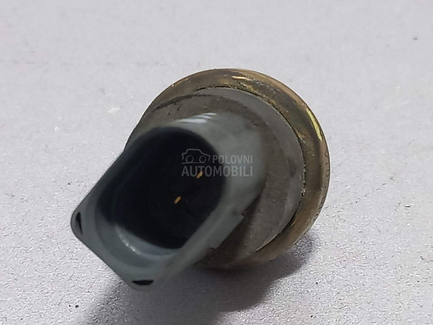 SENZOR TEMPERATURE za Škoda Octavia - 06A919501A | Auto delovi ...