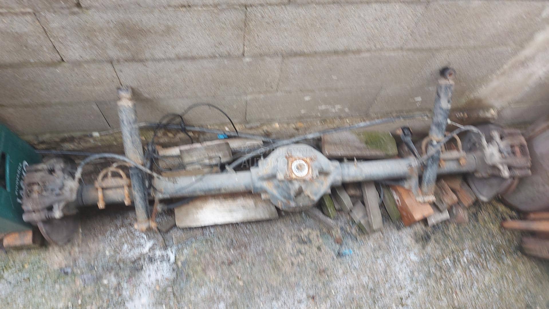 diferencijal w906 | Delovi i oprema za transportna vozila | Polovni ...