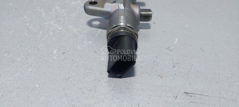 SENZOR PRITISKA GORIVA za BMW Serija 1 - 0281006447 | Auto delovi ...