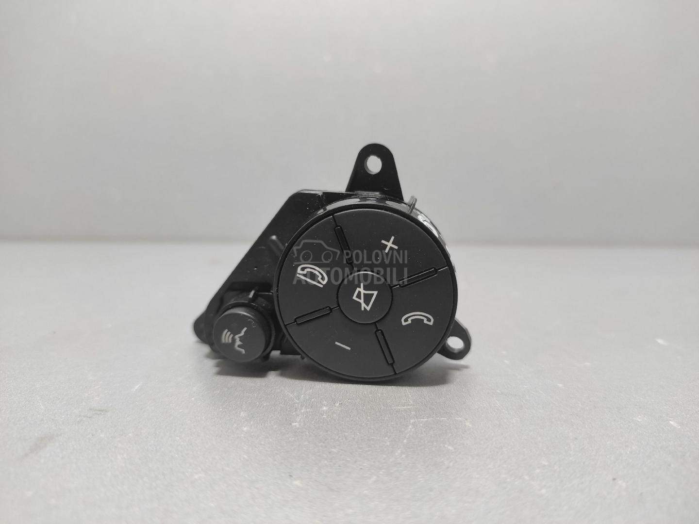 KOMANDE NA VOLANU za Mercedes Benz E Klasa - A2048210051 | Auto delovi ...