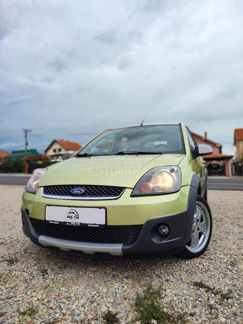 Ford Fiesta C.R.O.S.S. | Polovni Automobili
