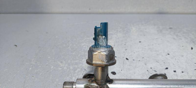 SENZOR PRITISKA GORIVA za Nissan Qashqai - 166380783R | Auto delovi ...