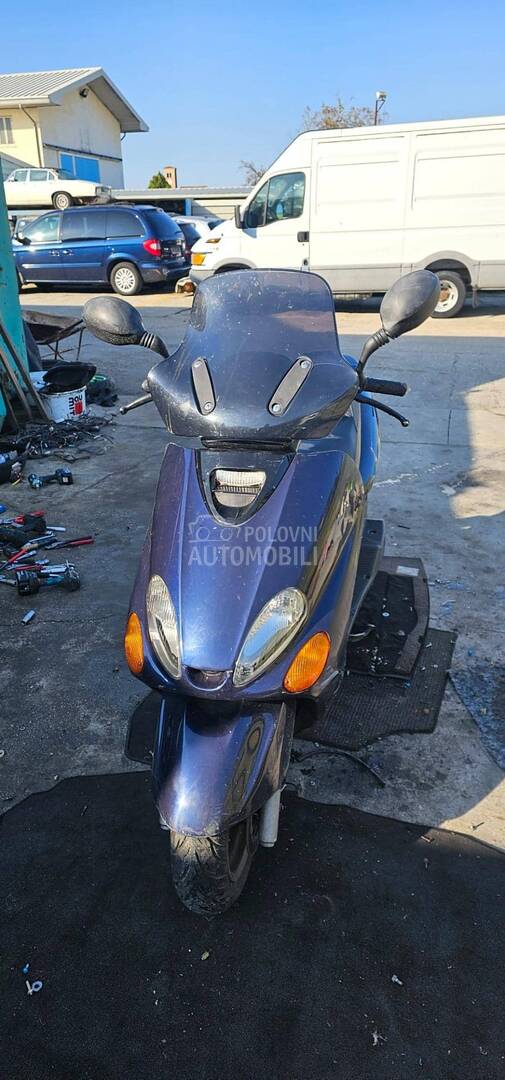 Yamaha Majesty 150cc | Delovi i oprema za motore | Polovni Automobili