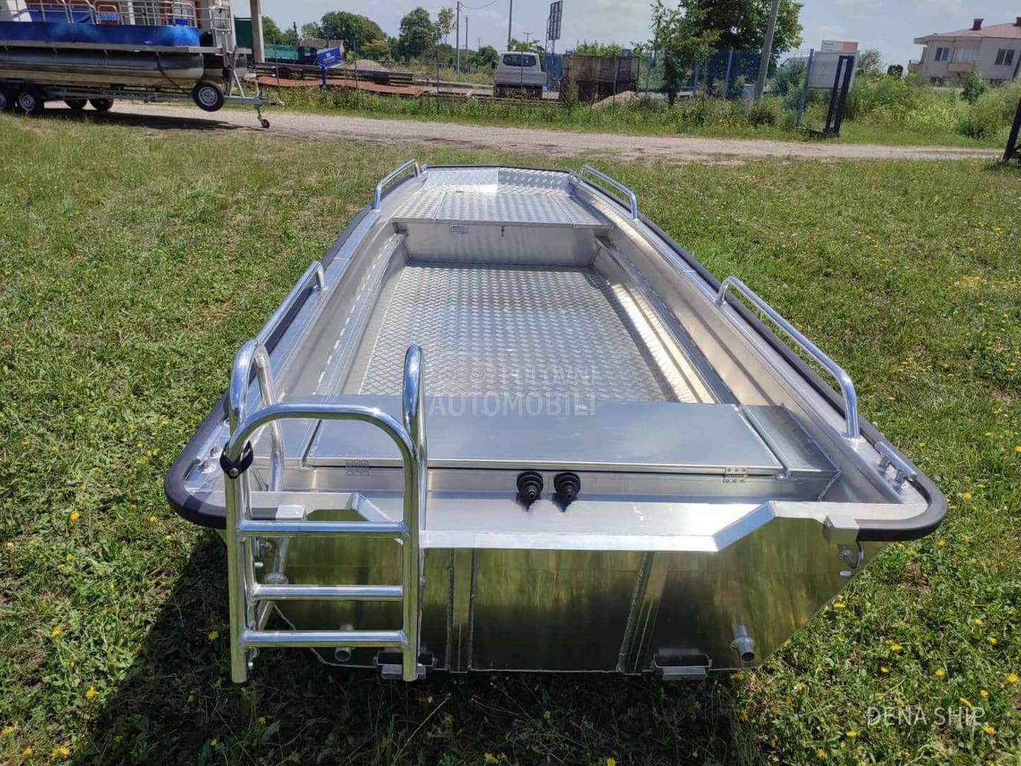 Đena Ship GENERAL S | Polovni Automobili