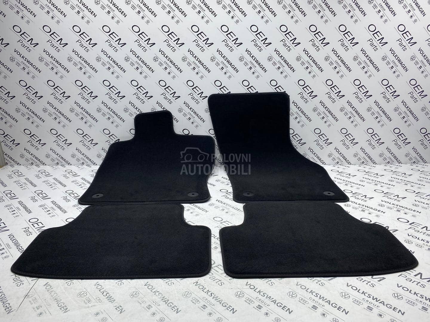 Patosnice Nove original za Volkswagen Golf 7, Golf 8 - 5G1 863 011 ...