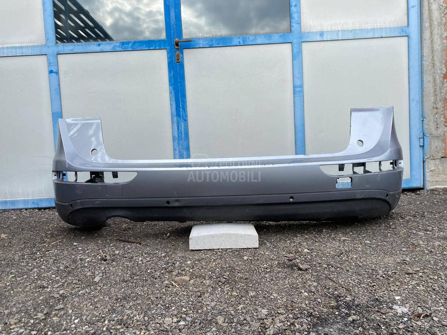 Zadnji branik za Audi Q5 - 8r0807511 | Auto delovi | Polovni Automobili