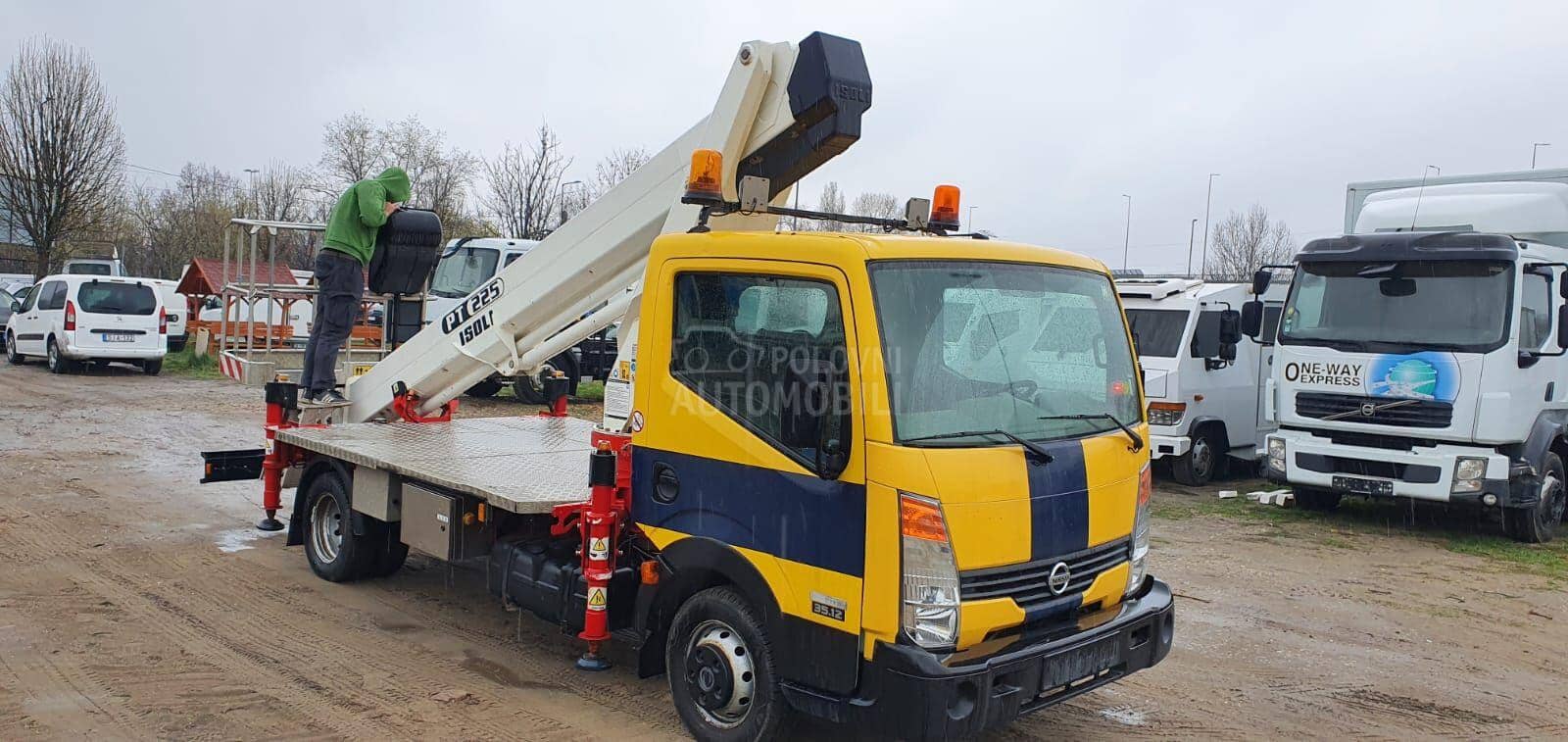 Nissan Cabstar 35.12 /Dizalica sa korpom | Polovni Automobili