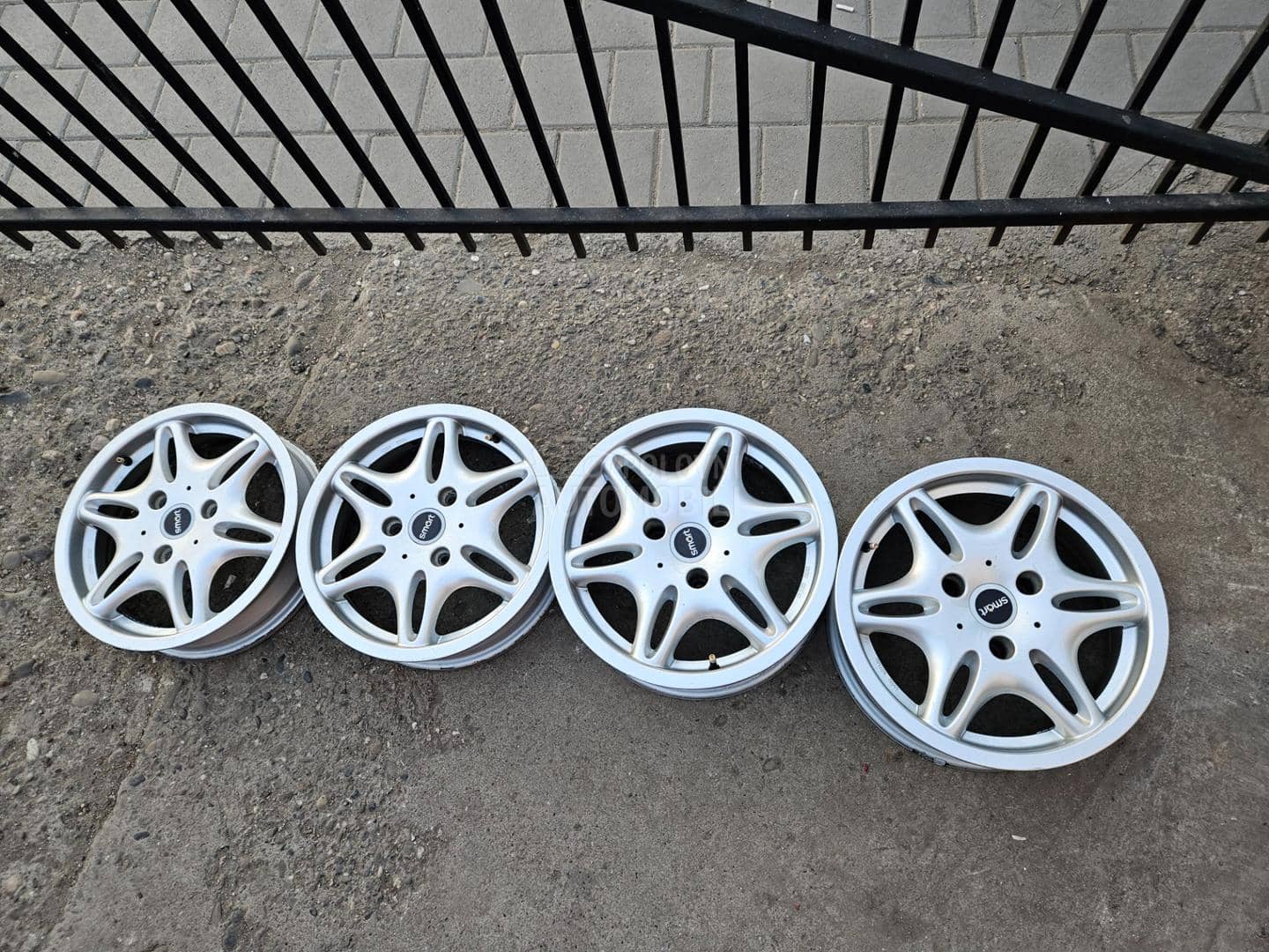 Aluminijumske felne Smart 3x112 15" 3 x 112 | Felne i ratkapne ...