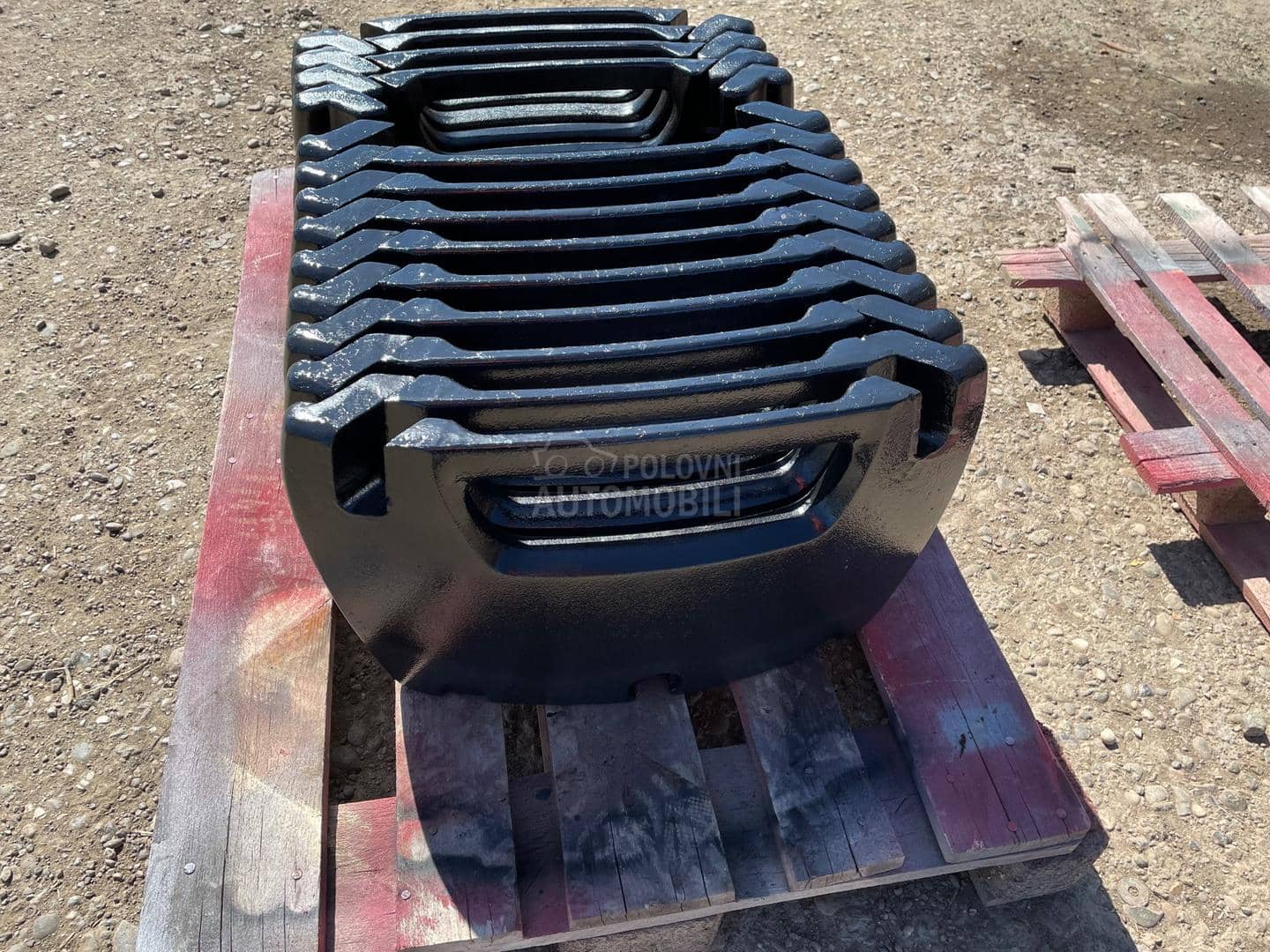 Tegovi za traktore | Delovi za poljoprivredne mašine | Polovni Automobili