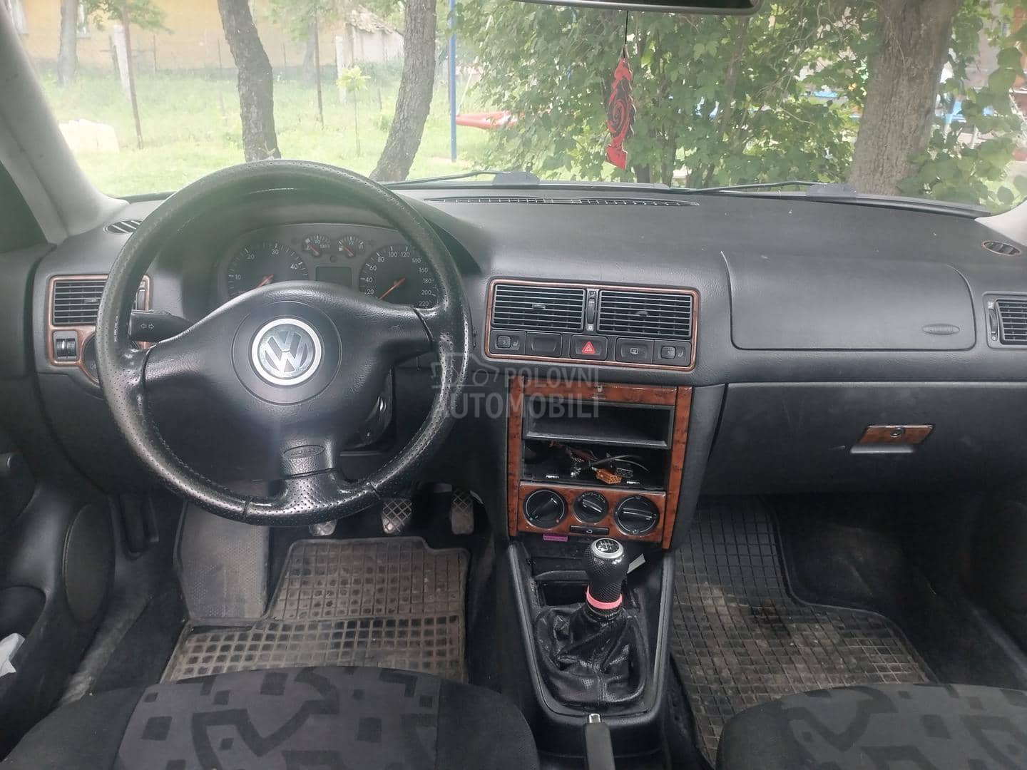 Kozni volan za Volkswagen Golf 4 | Auto delovi | Polovni Automobili