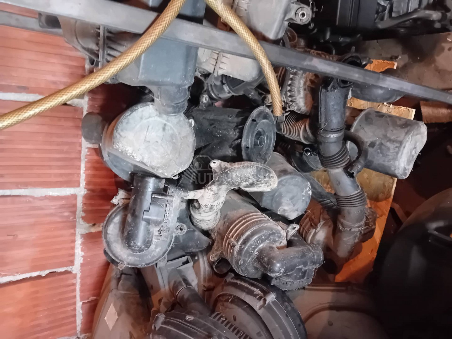 kucista filter vazduha 1.9 za Fiat Punto | Auto delovi | Polovni Automobili