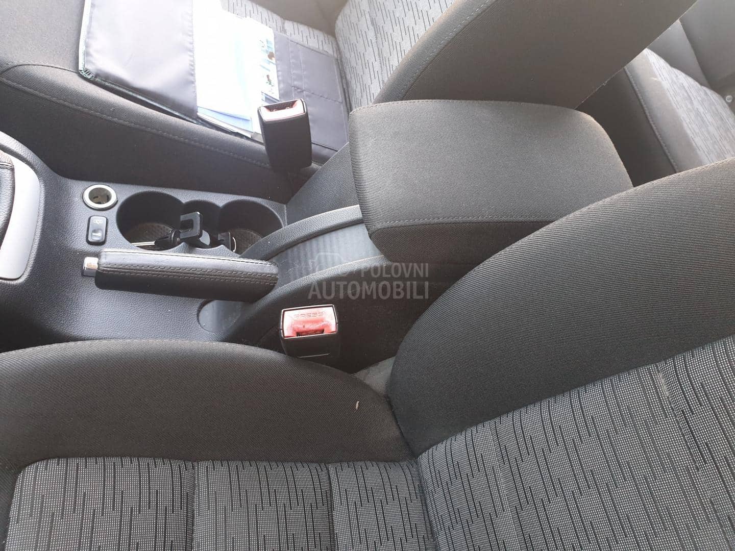 Naslon za ruke, rukohvat za Škoda Octavia | Auto delovi | Polovni ...