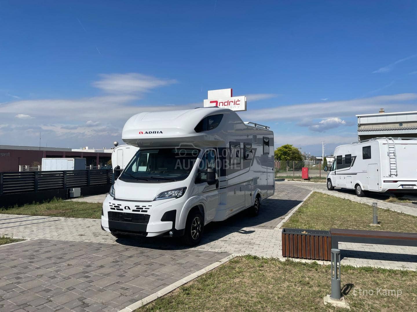 Adria Coral XL 660 SL | Polovni Automobili