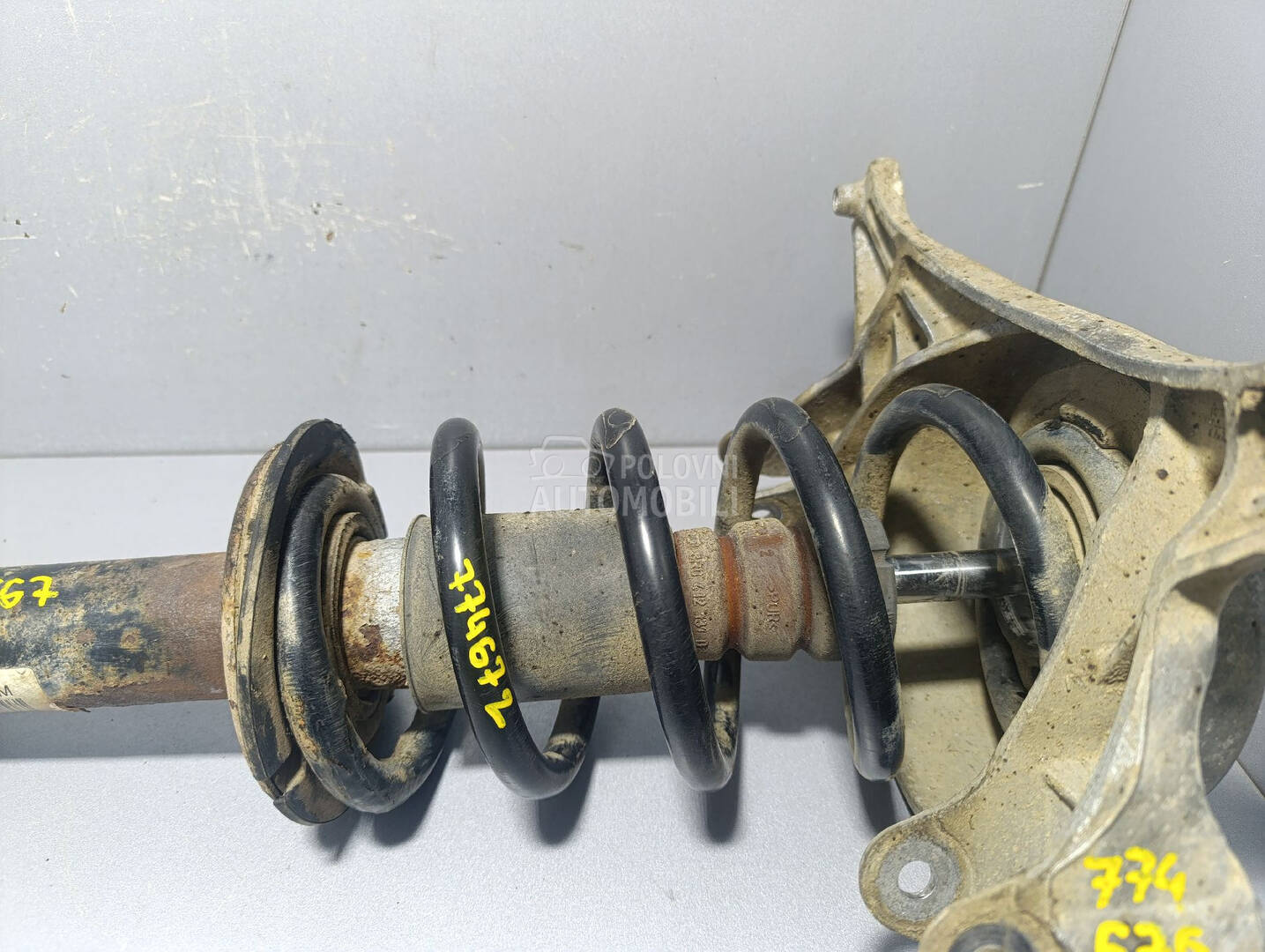 OPRUGA AMORTIZERA za Audi Q5 | Auto delovi | Polovni Automobili