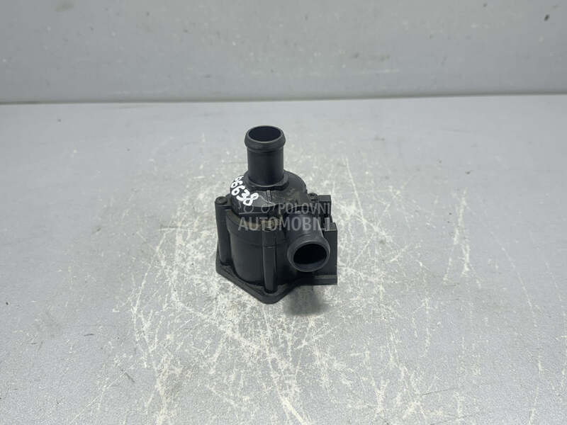 POMOCNA PUMPA VODE za Audi A4 - 06H121601J | Auto delovi | Polovni ...