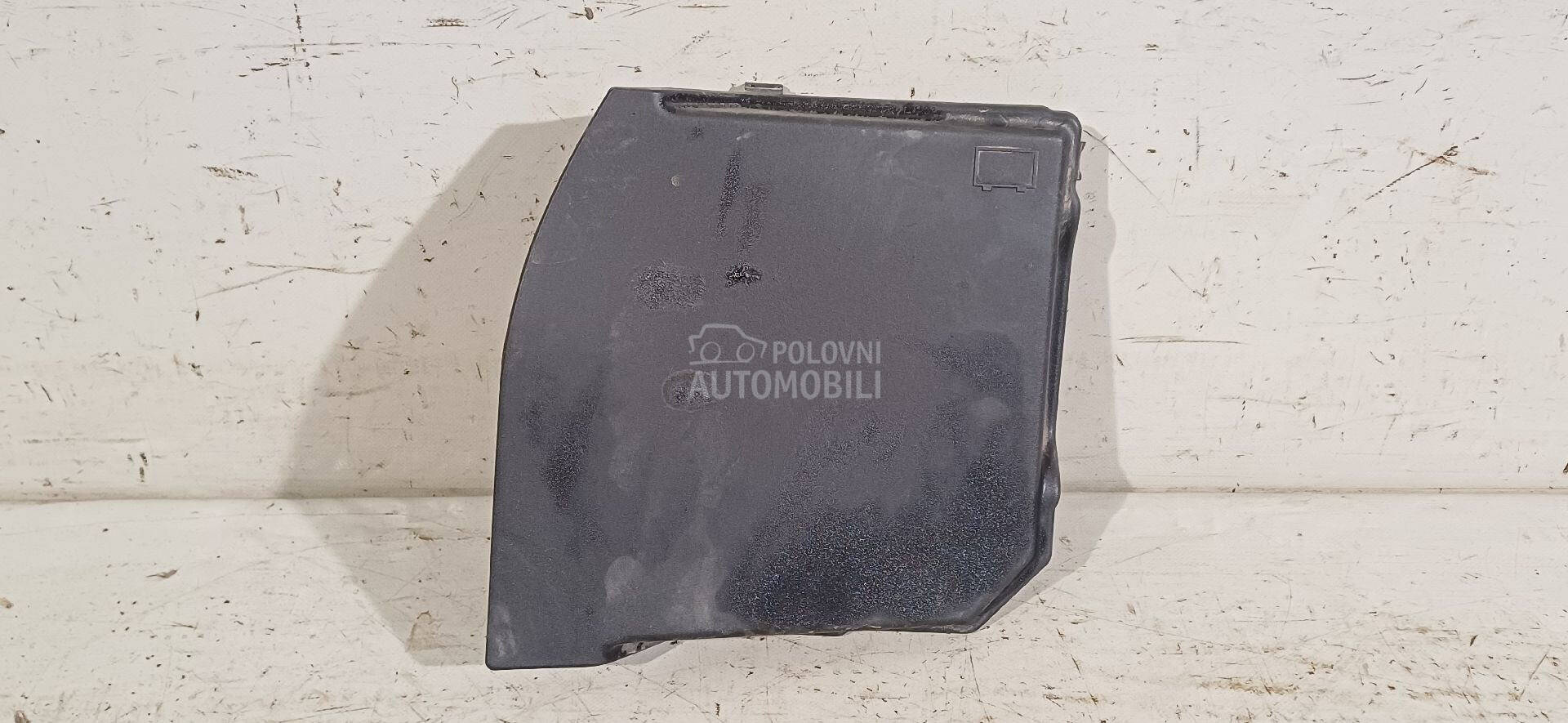 PLASTIKA za Volvo XC60 - 31353766 | Auto delovi | Polovni Automobili