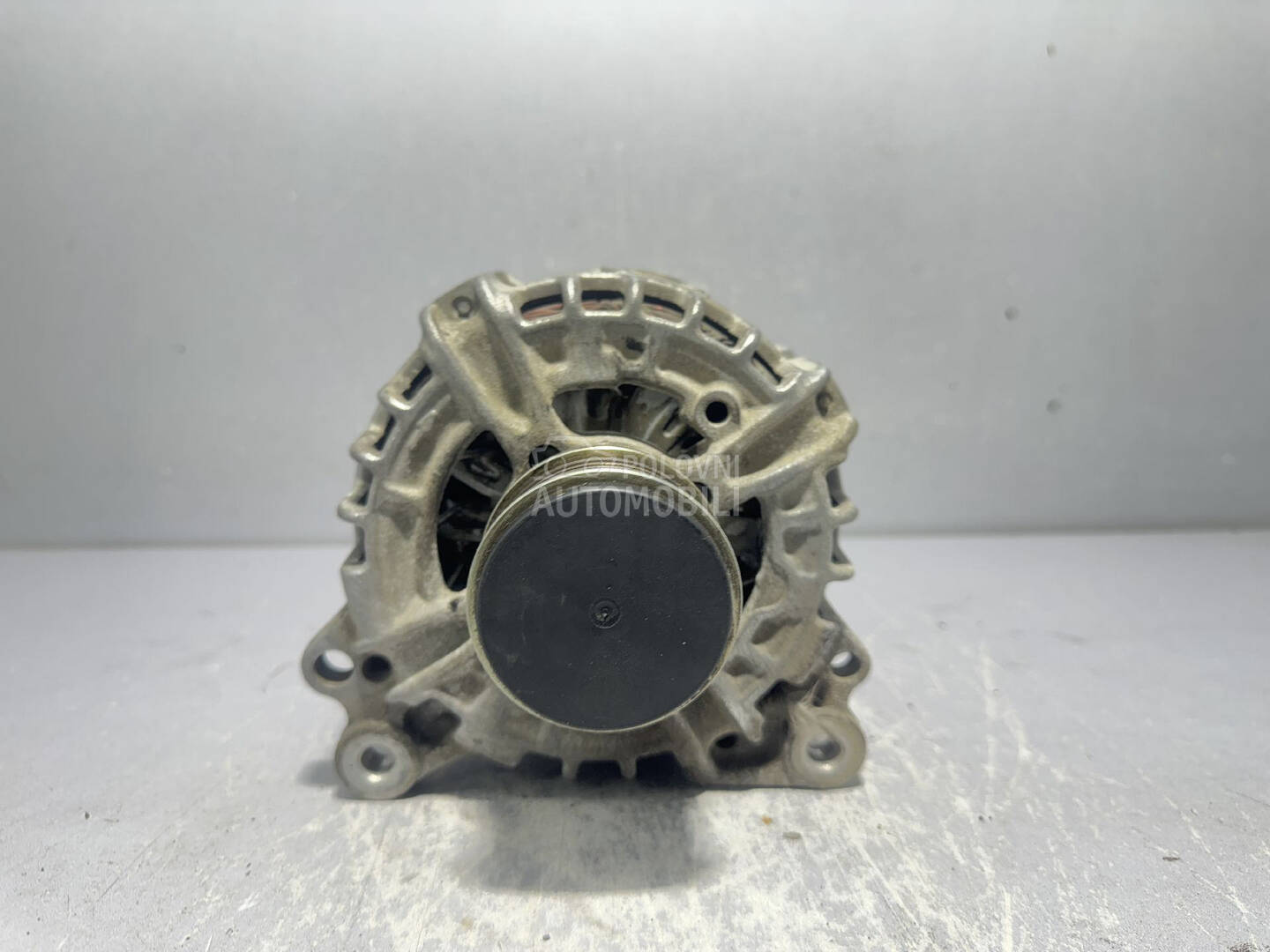 ALTERNATOR za Škoda Fabia - 04B903023B | Auto delovi | Polovni Automobili