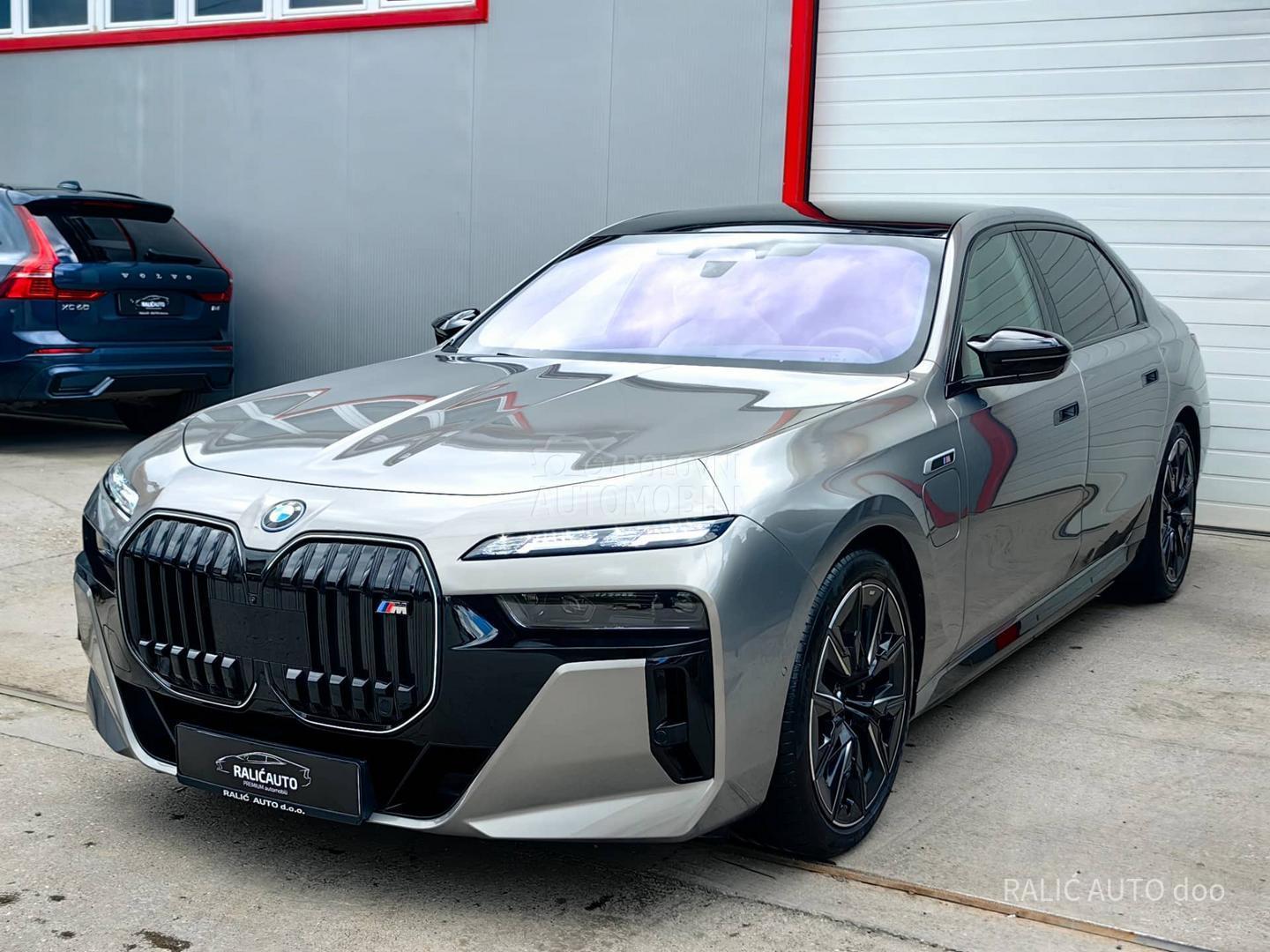 BMW M760e Gran Lusso/TV/Lounge | Polovni Automobili