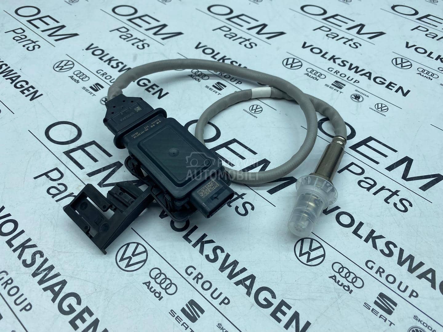 NOX Senzor za Volkswagen Golf 8, Passat B8, Passat B9 ... - 05L 907 807 ...