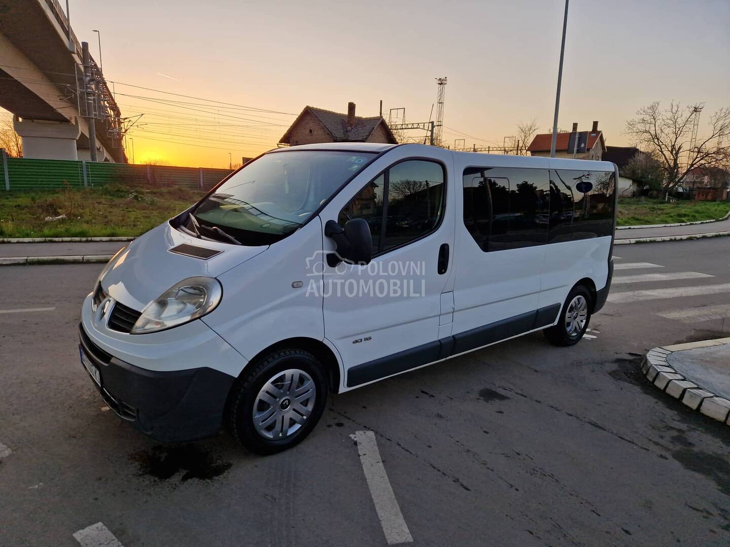 Renault Trafic 2.0 dci LONG pasanger | Polovni Automobili