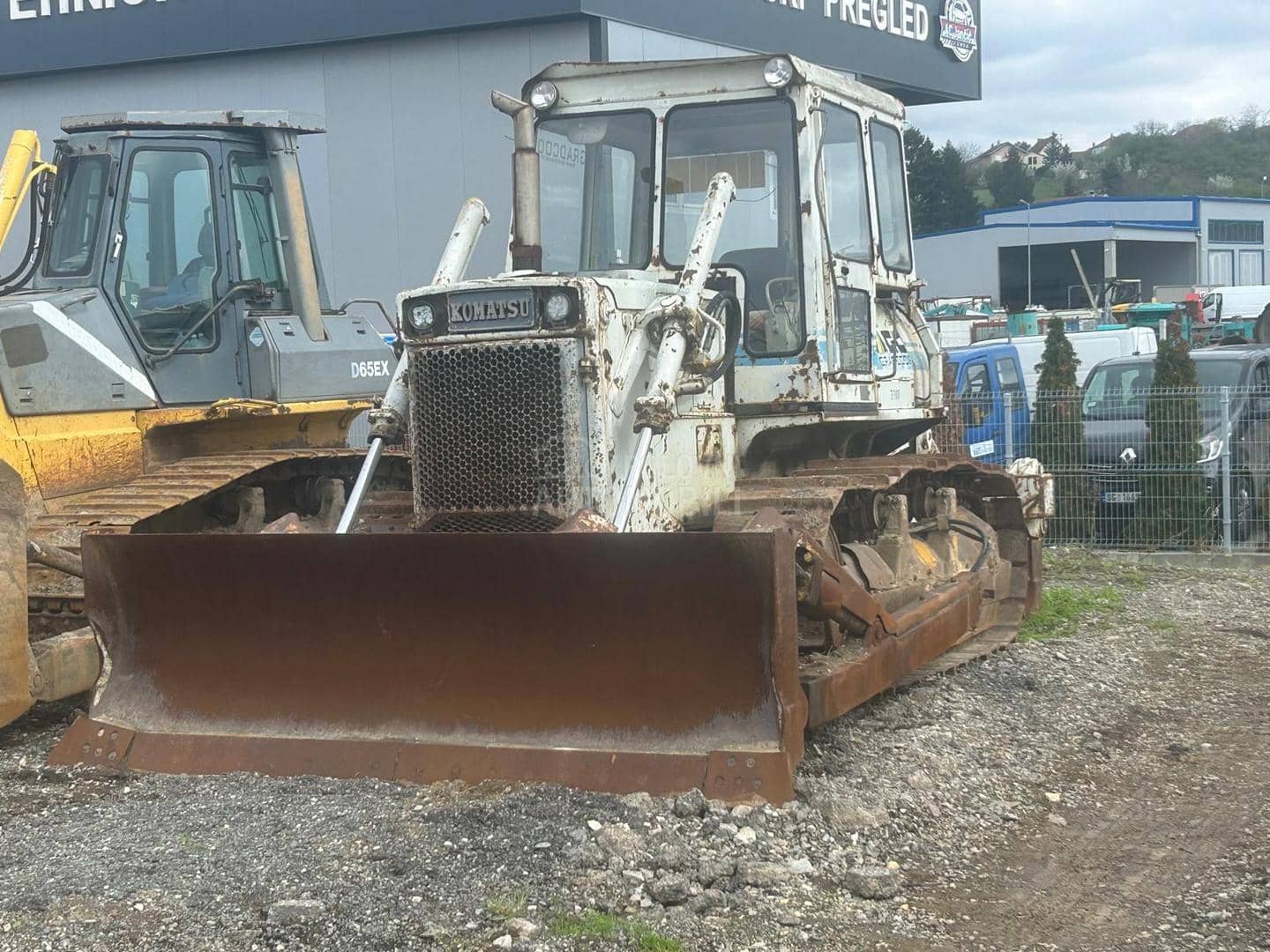 Polovni Komatsu D53A 1997. god. Polovni Automobili Srbija, Umka