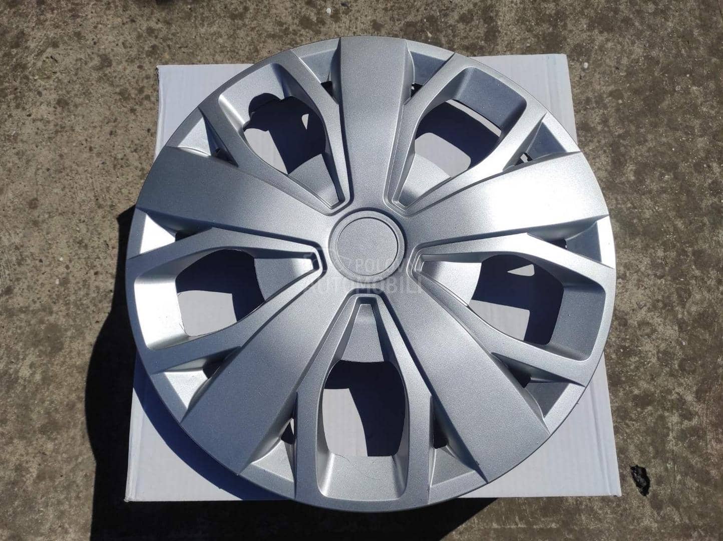 Ratkapne za Fiat Ducato 16" Bez rupa | Felne i ratkapne | Polovni ...