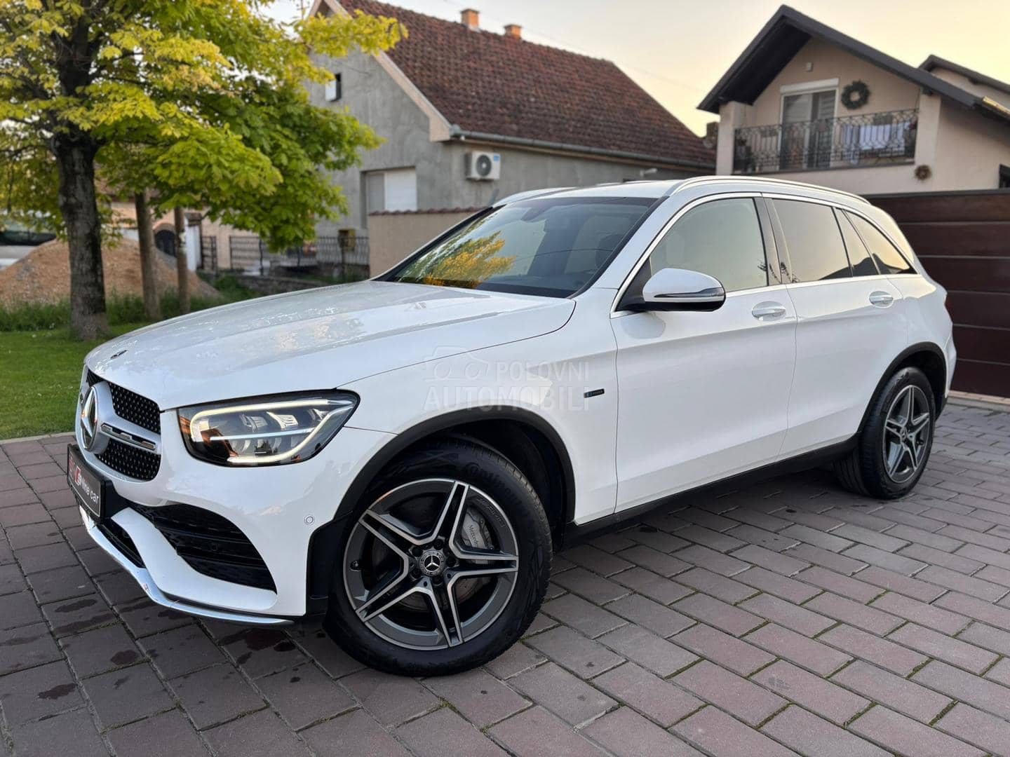 Mercedes Benz GLC 300 DE AMG VIRT AIR FUL | Polovni Automobili
