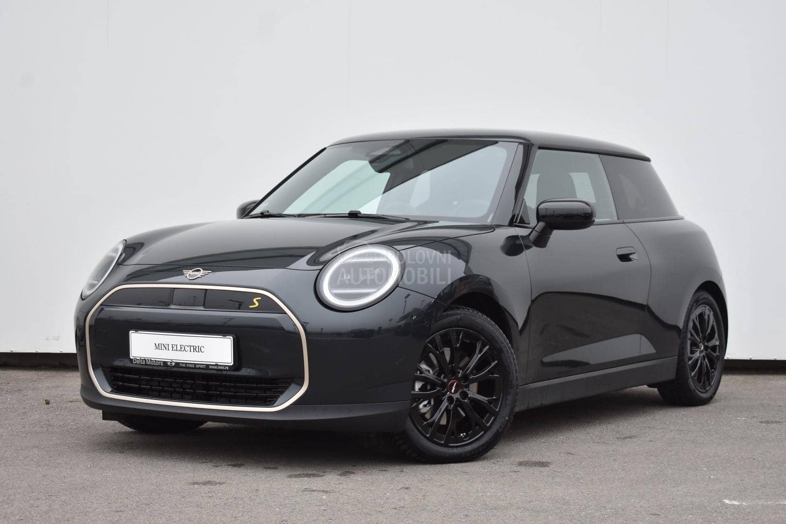 Polovni MINI Cooper SE 2024. god. Polovni Automobili Srbija, Beograd