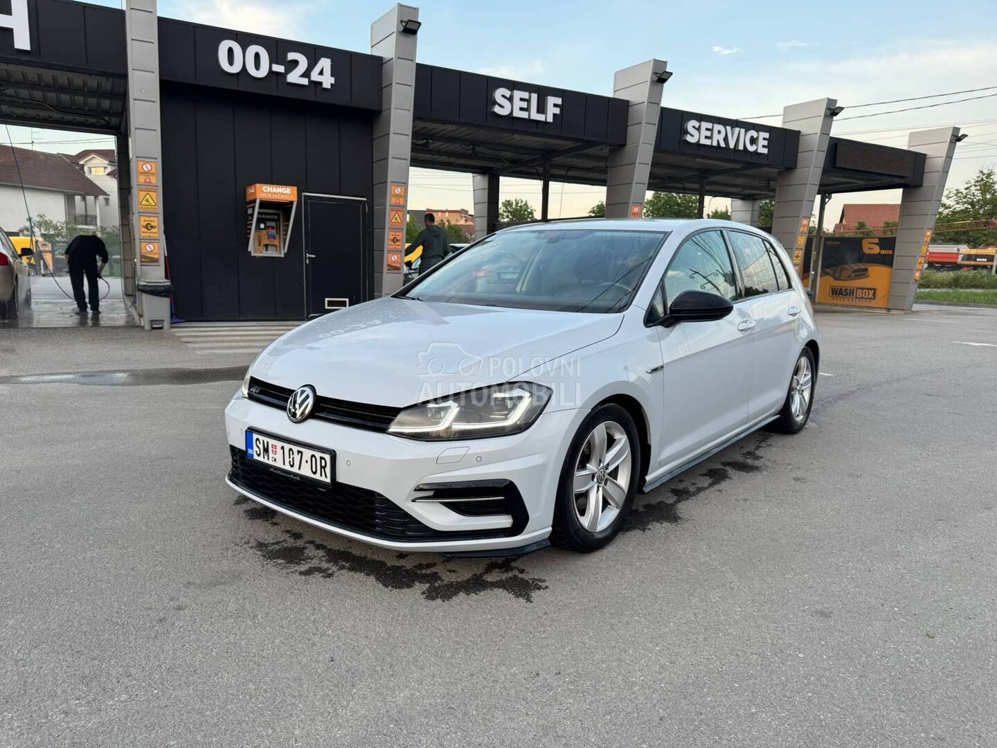 Volkswagen Golf 7 R look | Polovni Automobili